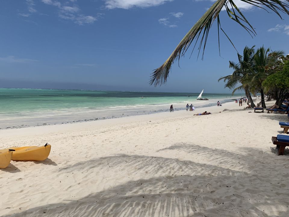 "Strand" Neptune Pwani Beach Resort & Spa (Pwani Mchangani ...