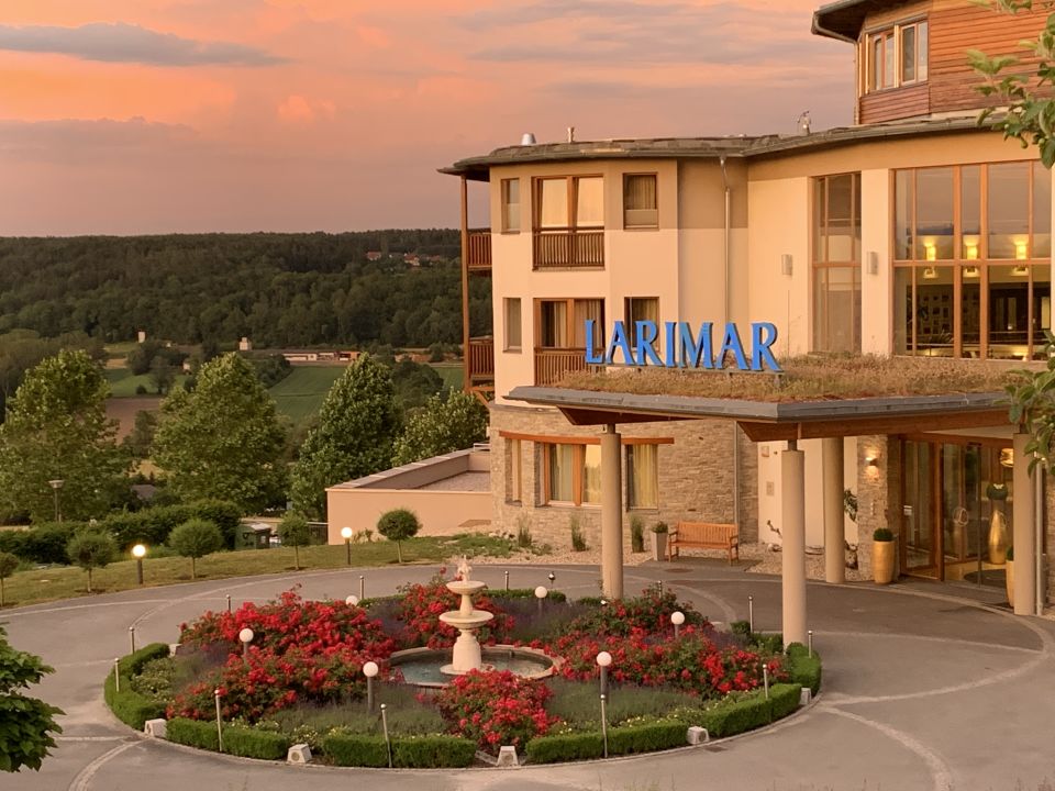 "Außenansicht" Hotel & Spa Larimar (Stegersbach) • HolidayCheck ...