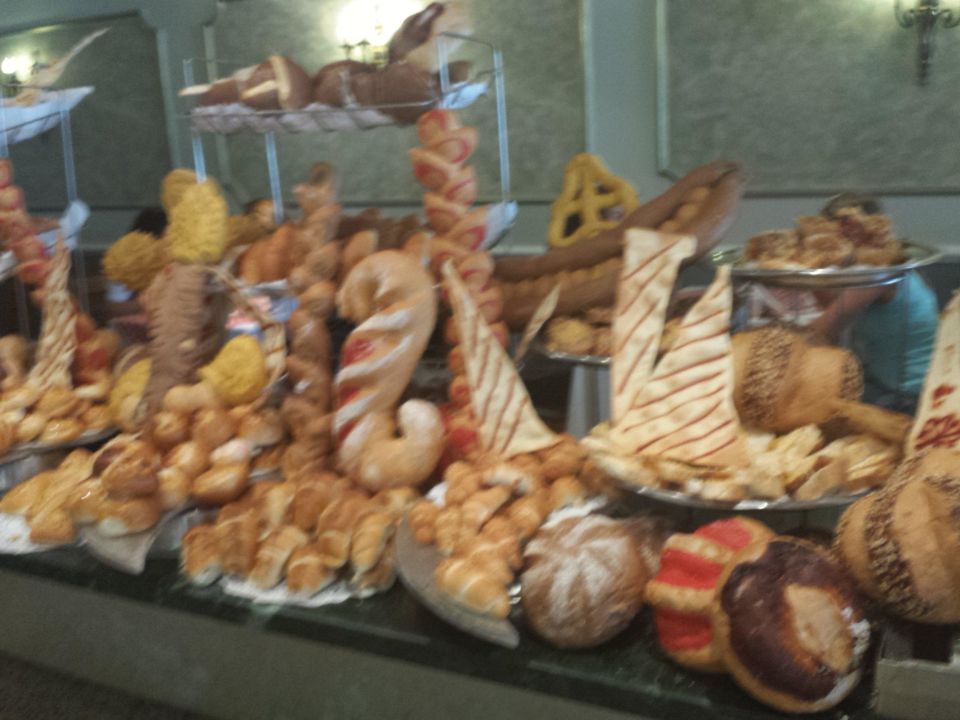 "Brot Buffet" Titanic Resort & Aqua Park (Hurghada) • HolidayCheck ...