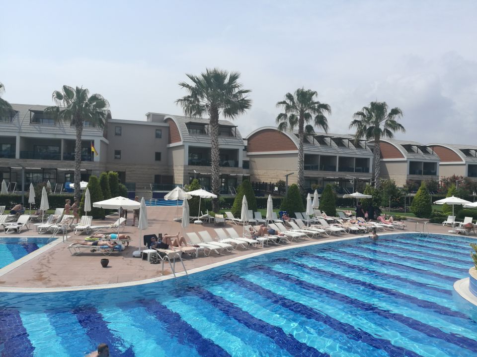 "Pool" TUI MAGIC LIFE Jacaranda (Side - Gündogdu) • HolidayCheck ...