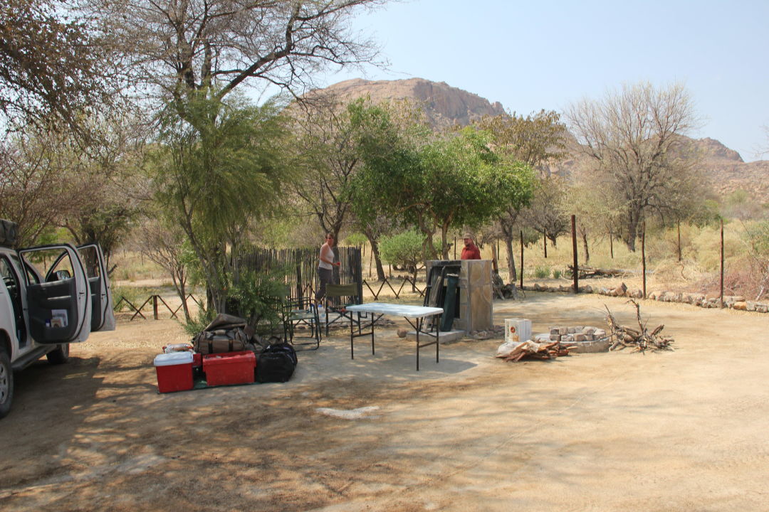 "Campsites mit Schatten" Ameib Ranch (Usakos) • HolidayCheck (Erongo ...