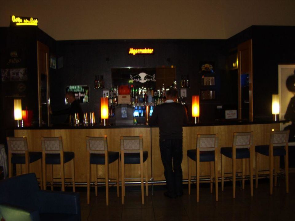 "Bar" ACHAT Hotel Offenbach Plaza (Offenbach am Main) • HolidayCheck ...