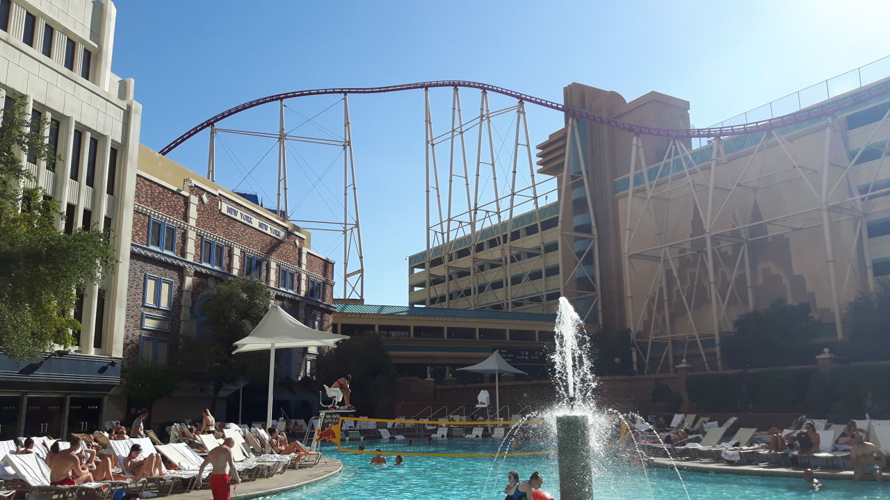 "Pool" Hotel New York New York (Las Vegas) • HolidayCheck (Nevada | USA)
