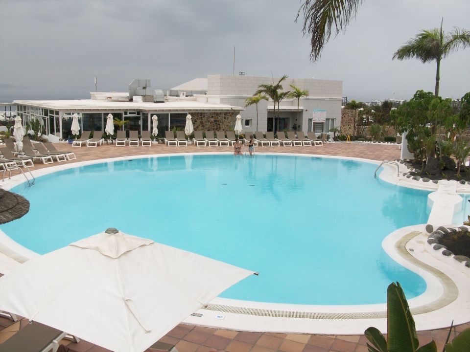 "Pool" LABRANDA Alyssa Suite Hotel (Playa Blanca) • HolidayCheck ...