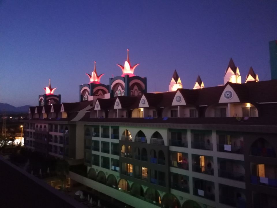 "Außenansicht" Side Crown Palace (Evrenseki) • HolidayCheck (Türkische ...