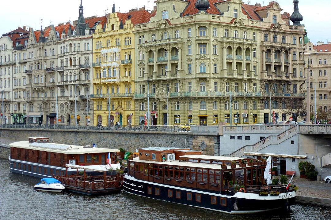 "Die beiden Hotelboote" Botel Ristorante Matylda (Prag / Praha ...