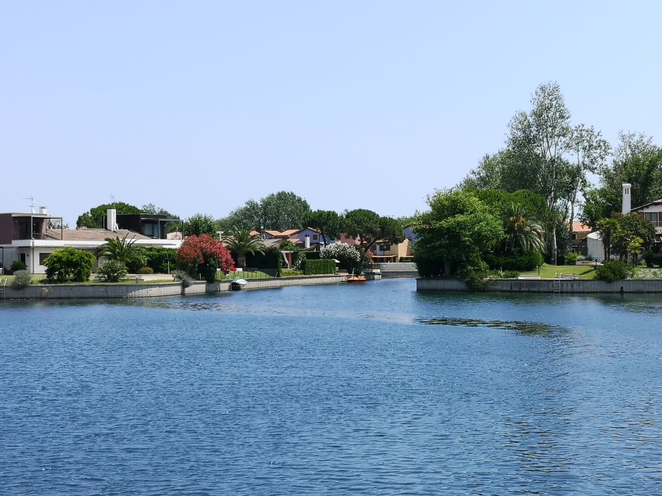 "Außenansicht" Albarella Appartamenti e Ville Marcegaglia Hotels ...