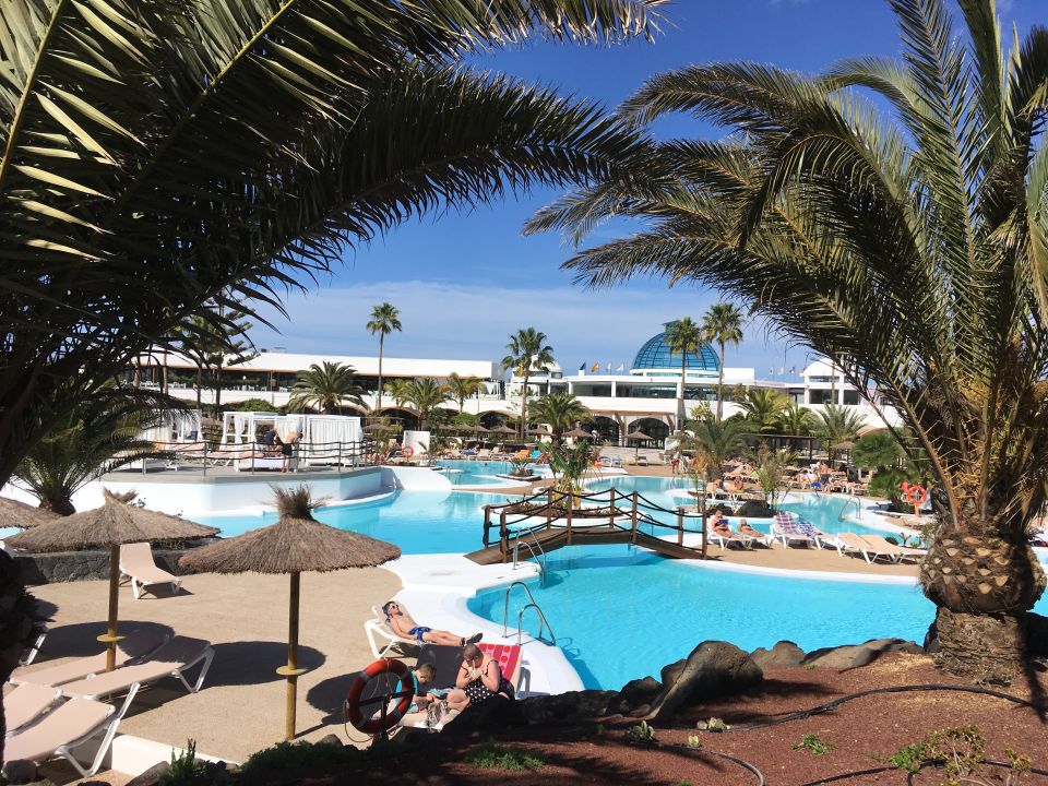 "Pool" Elba Lanzarote Royal Village Resort (Playa Blanca ...
