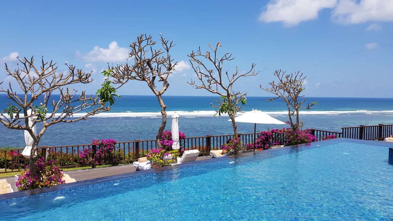 "Pool" Samabe Bali Suites & Villas (Nusa Dua) • HolidayCheck (Bali ...