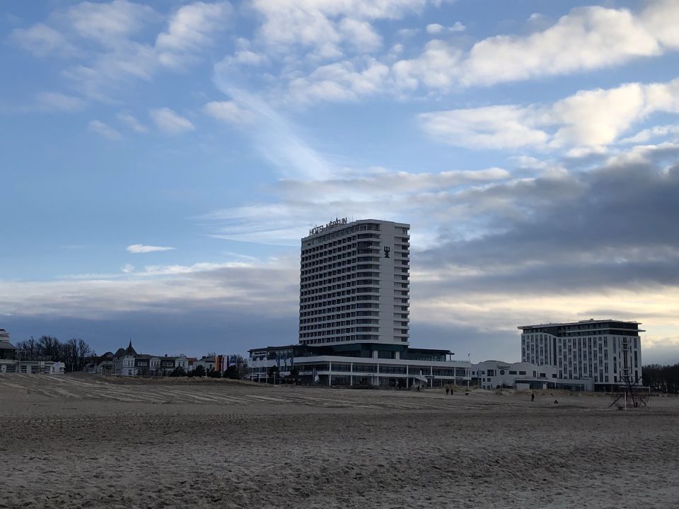 "Außenansicht" Hotel Neptun (Rostock -Warnemünde) • HolidayCheck ...