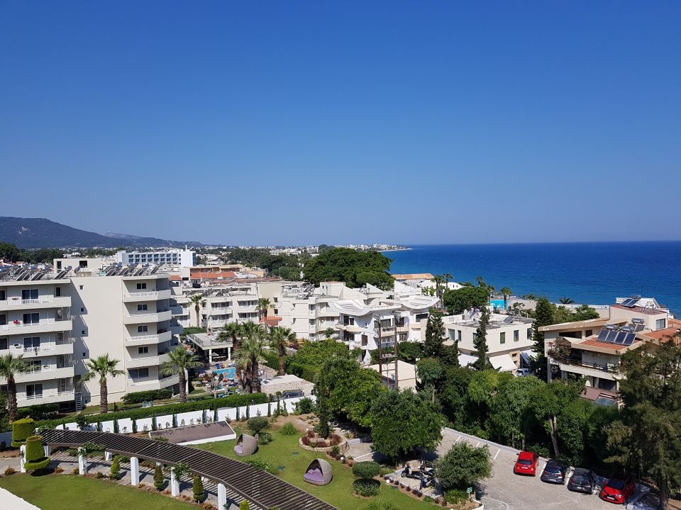 "Ausblick" Olympic Palace Resort Hotel & Convention Center (Ixia ...