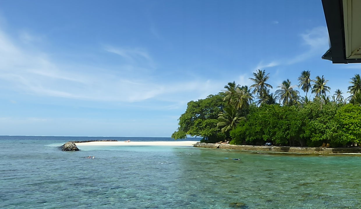 "Strand" Embudu Village (Vadhoo Island) • HolidayCheck (Kaafu Atoll ...