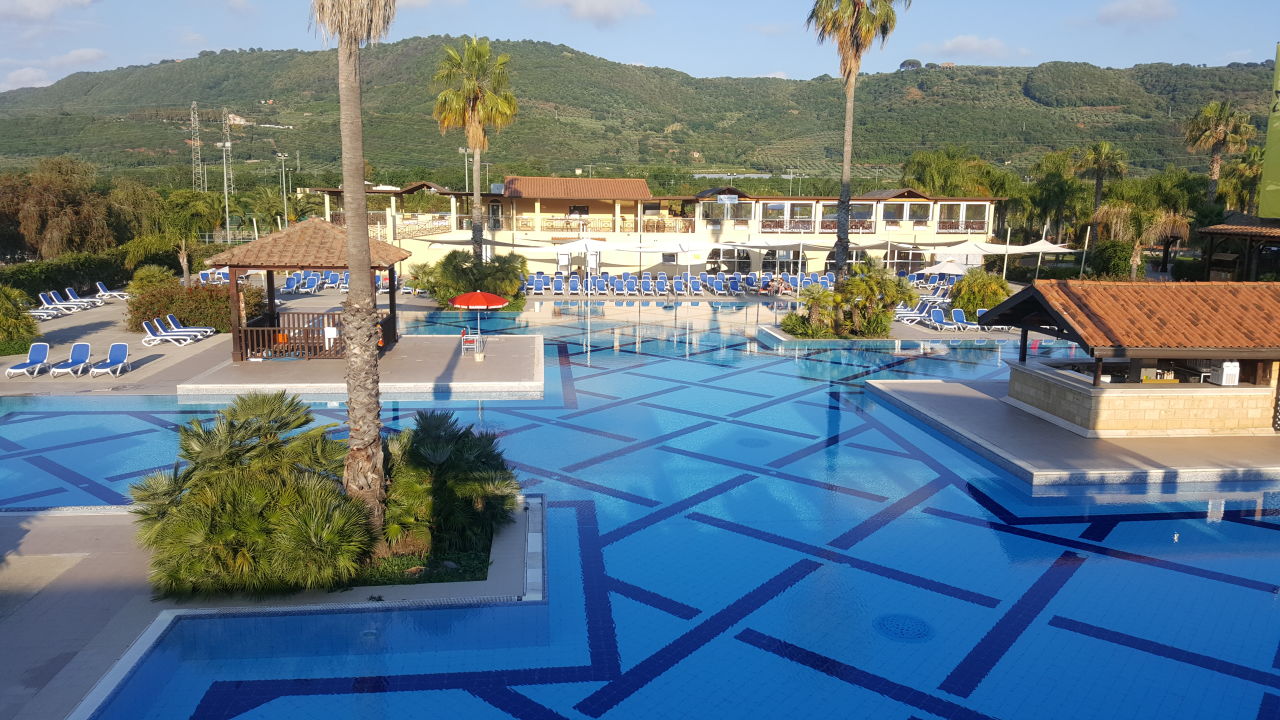 "Pool" TUI MAGIC LIFE Calabria (Pizzo Calabro) • HolidayCheck ...