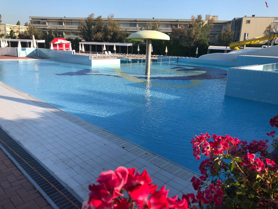 "Pool" Isamar Holiday Village (Chioggia / Sottomarina) • HolidayCheck ...