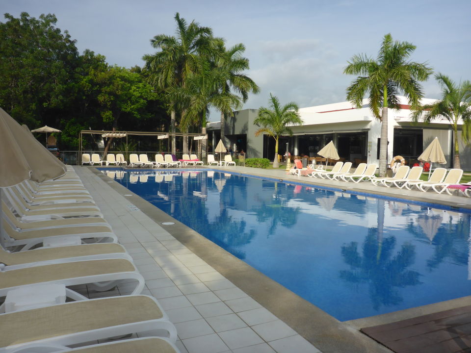 "Pool" Hotel Riu Yucatan (Playa del Carmen / Playacar) • HolidayCheck ...