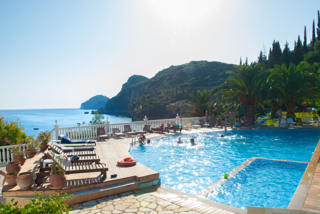 "Pool" Blue Princess Beach hotel & Suites (Liapades) • HolidayCheck ...