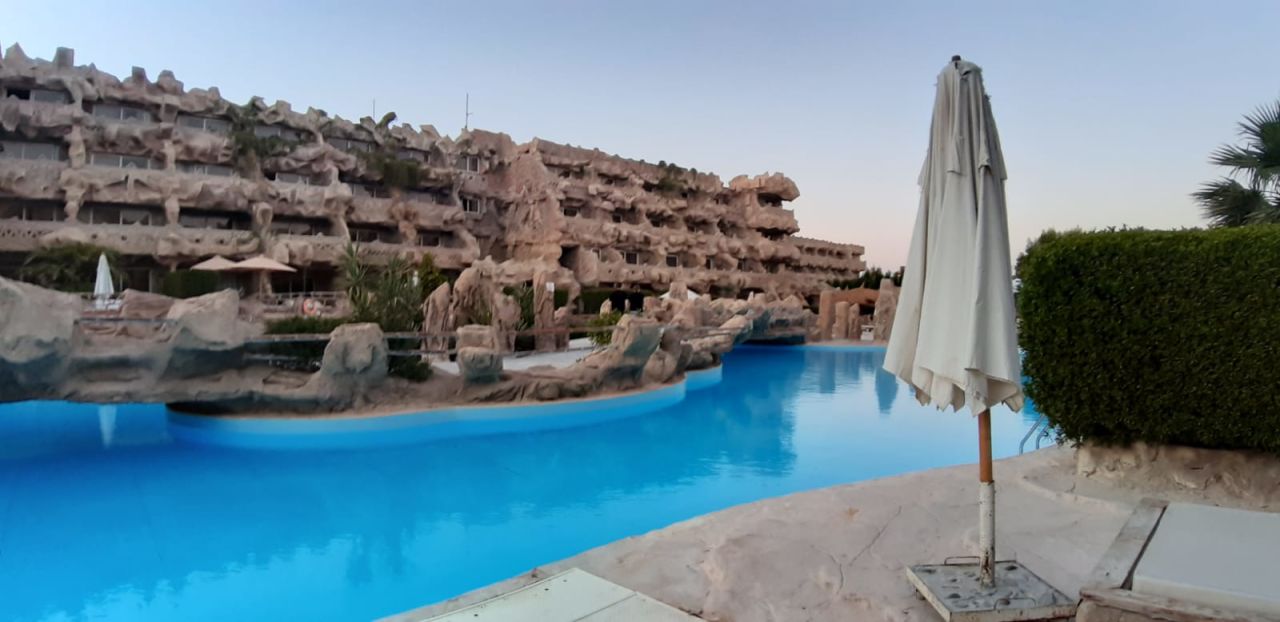 "Pool" Hotel Caves Beach Resort (Hurghada) • HolidayCheck (Hurghada ...