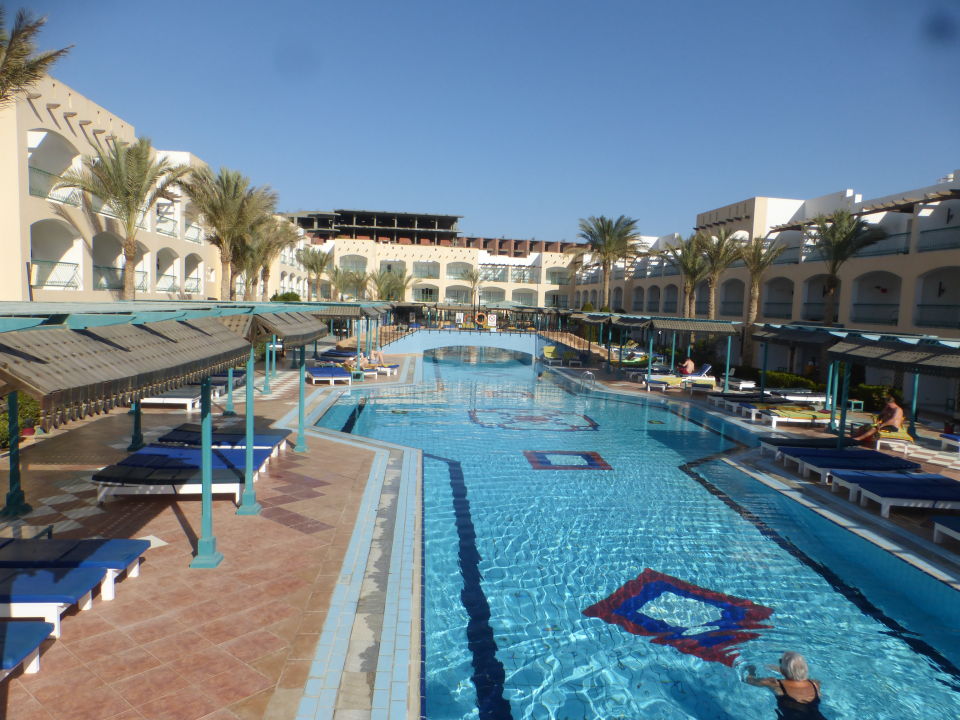 "Pool" Arabia Azur Resort (Hurghada) • HolidayCheck (Hurghada/Safaga ...