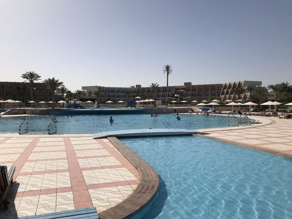 "Pool" Pharaoh Azur Resort (Hurghada) • HolidayCheck (Hurghada/Safaga ...