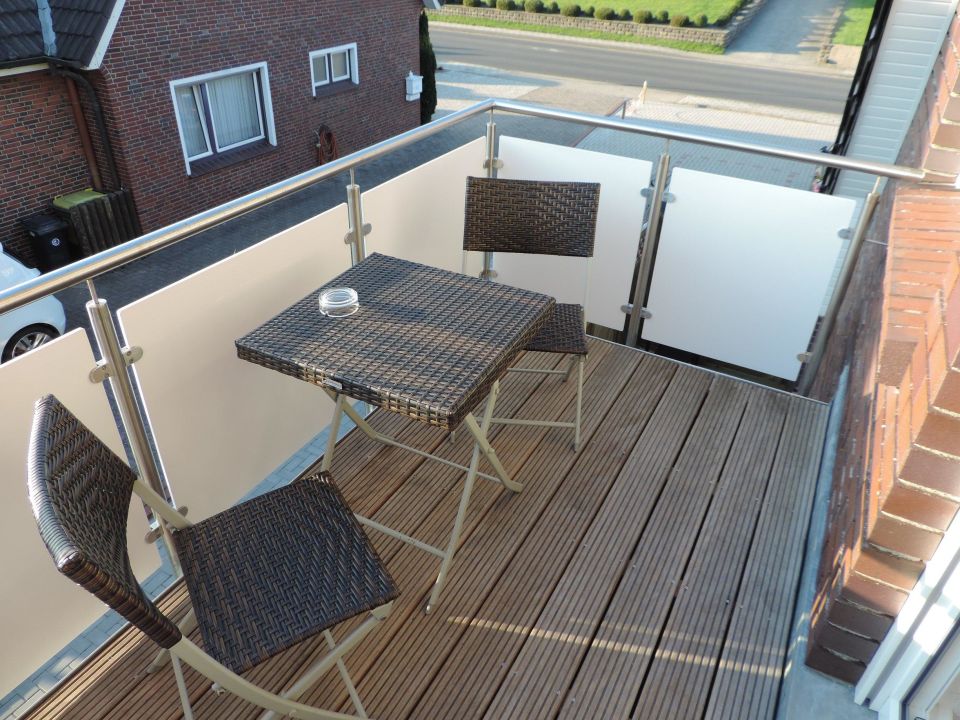 "Balkon" Hotel Garni Thule (Carolinensiel) • HolidayCheck ...