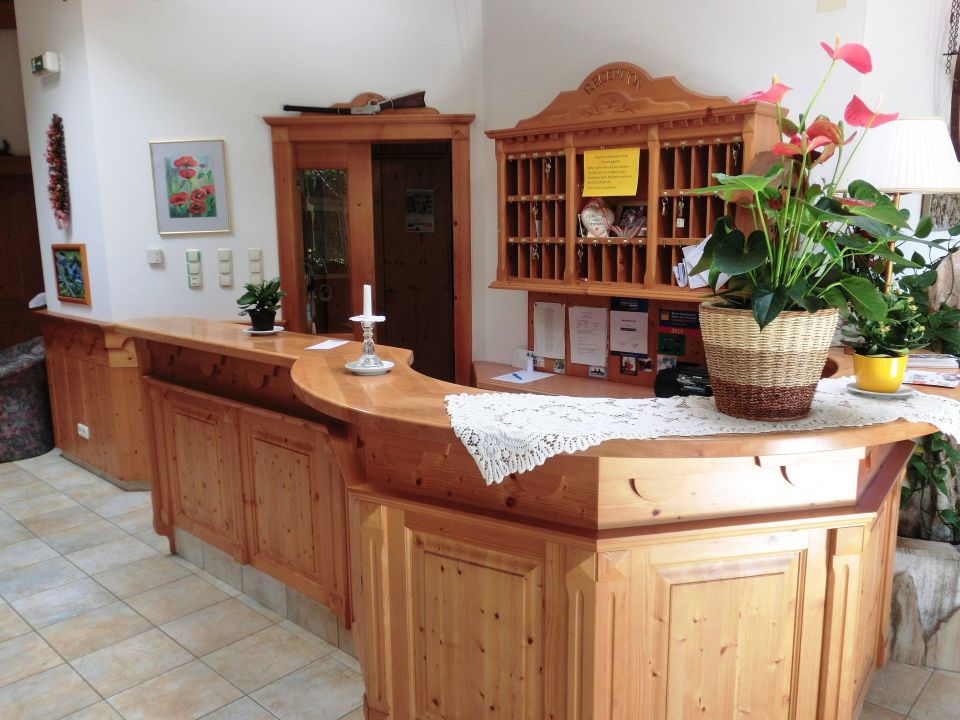 "Die Rezeption" Hotel Mooswirt (Landl) • HolidayCheck (Steiermark ...