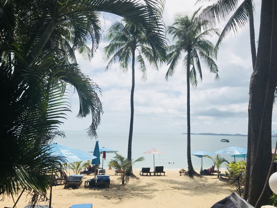 "Strand" Pinnacle Samui Resort (Maenam) • HolidayCheck (Koh Samui ...