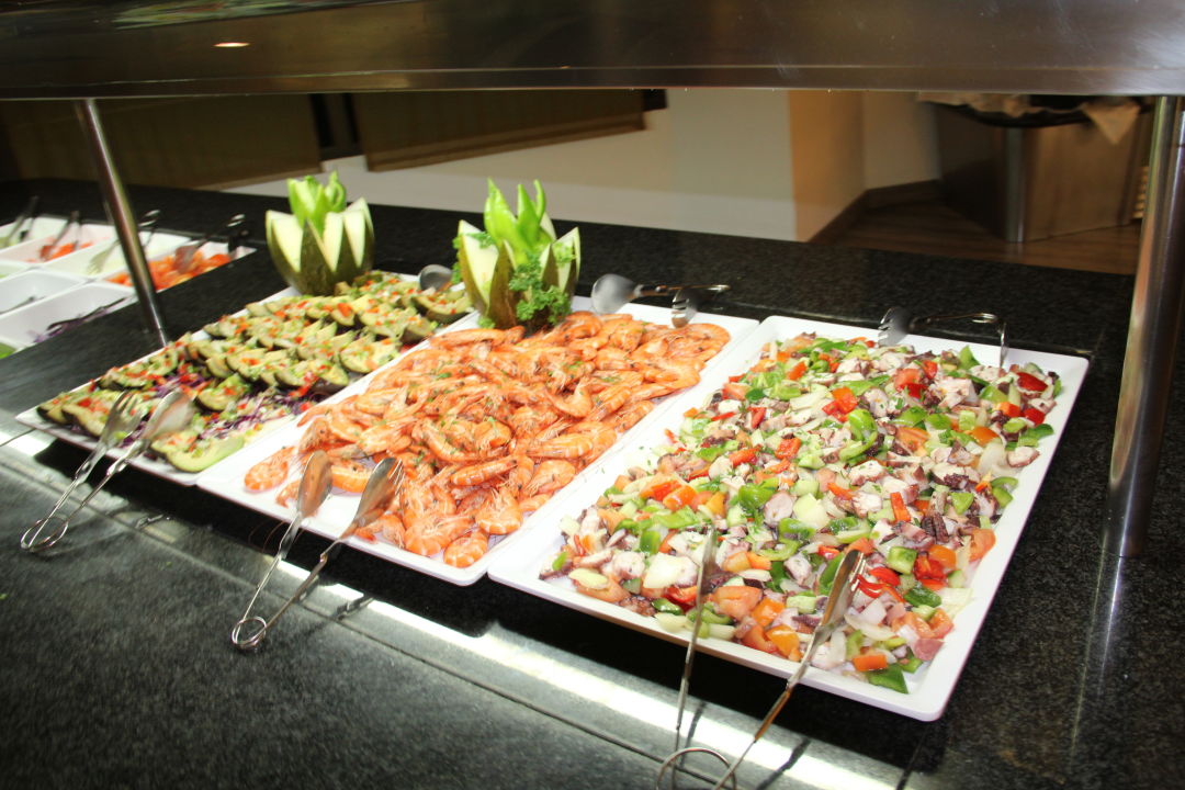 "Mittagsbuffet" Hotel Grand Teguise Playa (Costa Teguise ...
