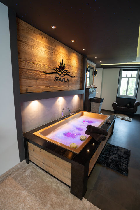 "Pool" Spa Villa Beauty & Wellness Resort (Wingerode) • HolidayCheck ...