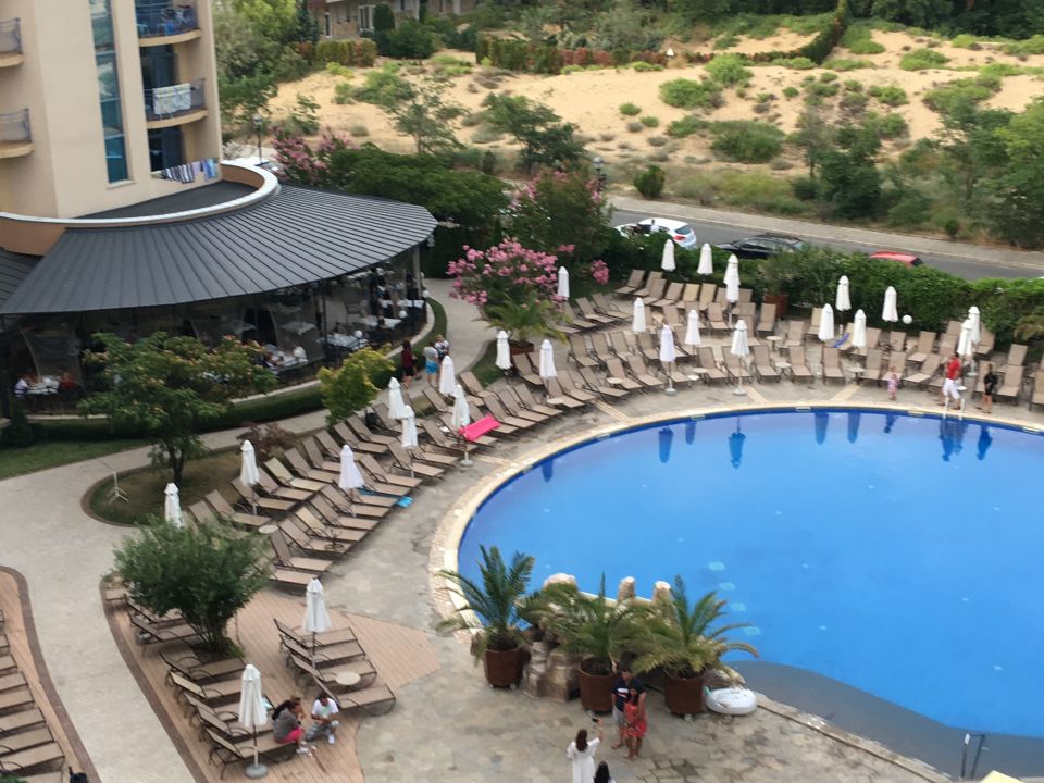 "Pool" Hotel Tiara Beach (Sonnenstrand) • HolidayCheck (Bulgarien Süden ...