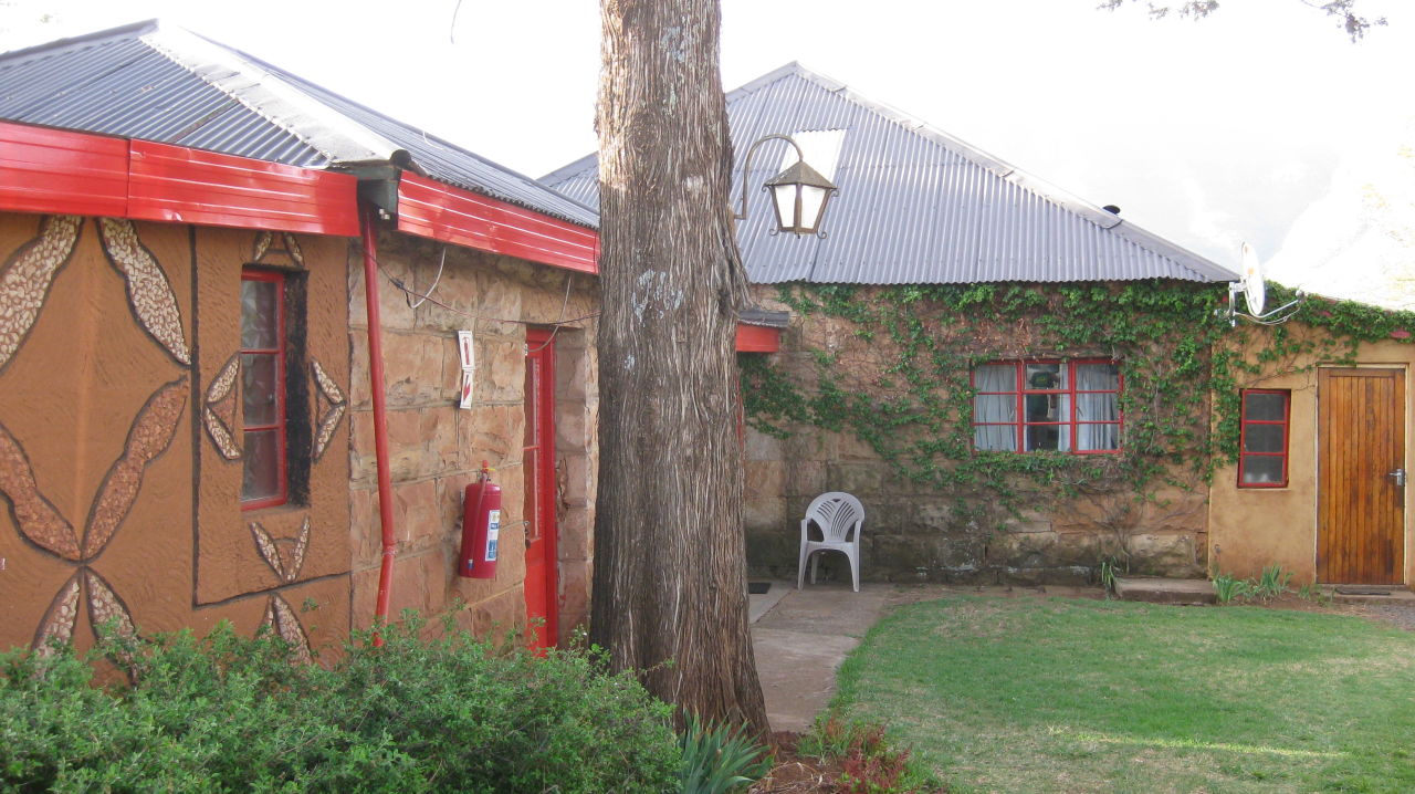 "Außenansicht" Malealea Lodge (Malealea) • HolidayCheck (Lesotho | Lesotho)