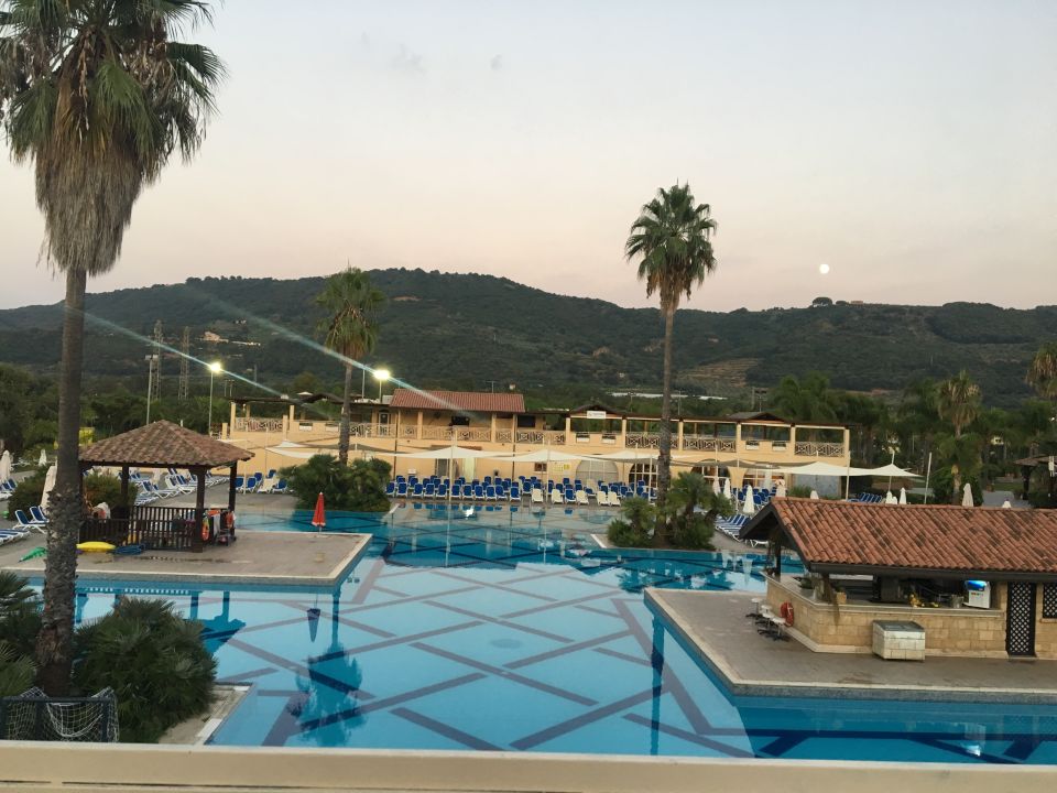 "Pool" TUI MAGIC LIFE Calabria (Pizzo Calabro) • HolidayCheck ...