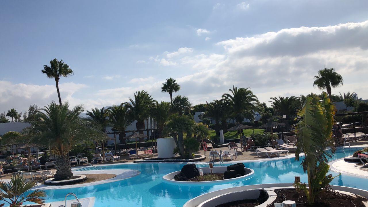 "Pool" Elba Lanzarote Royal Village Resort (Playa Blanca ...