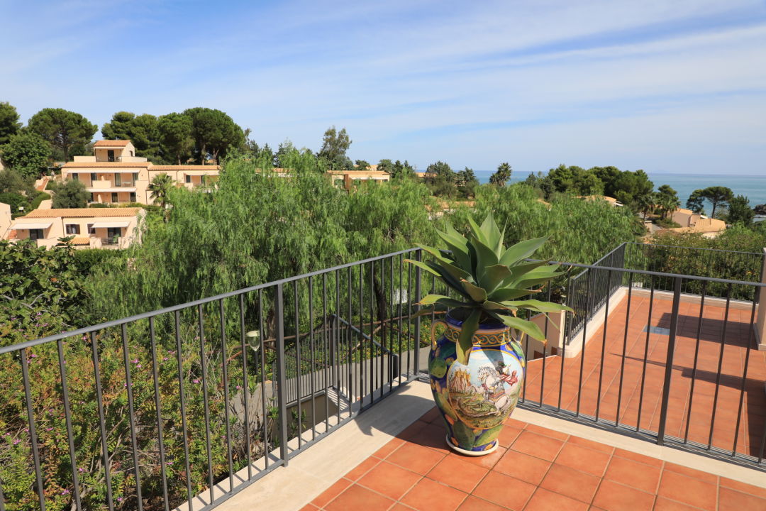 "Außenansicht" Hapimag Resort Cefalù (Mazzaforno) • HolidayCheck ...