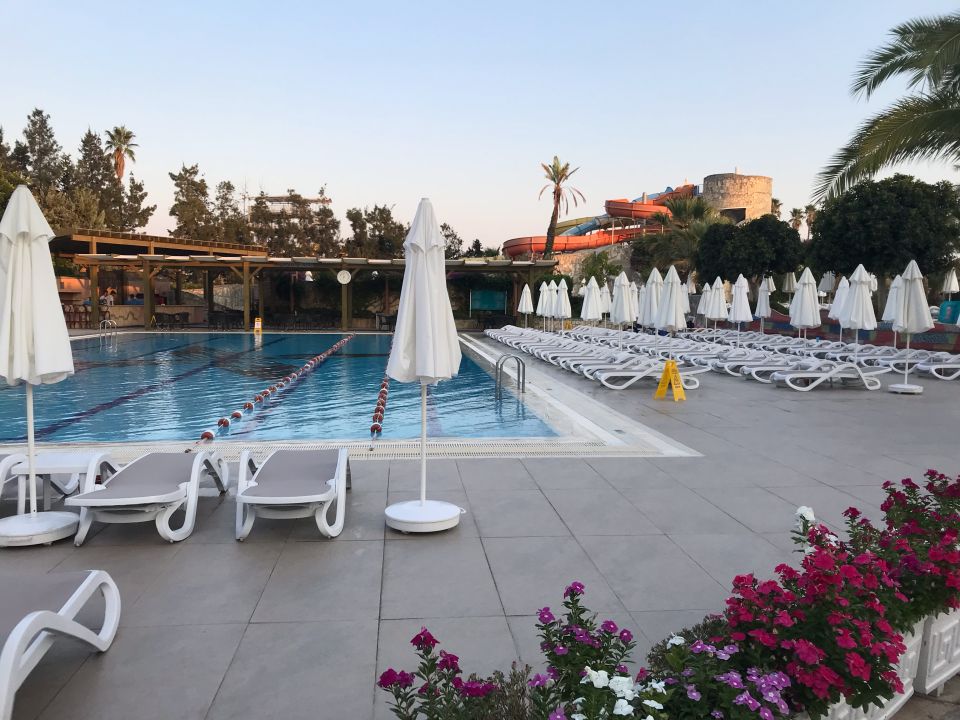 "Pool" Blue Waters Club (Side - Sorgun) • HolidayCheck (Türkische ...