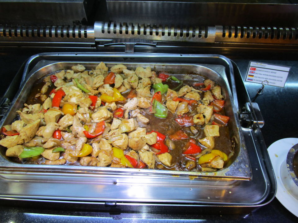 Bild "Warmes Buffet" zu Aydinbey Kings Palace & Spa in Evrenseki