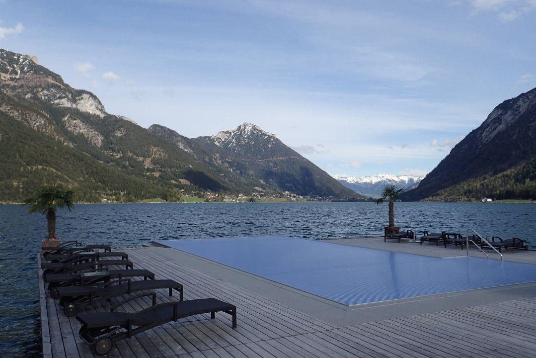 "Das neue Pool am See" Entners am See (Pertisau) • HolidayCheck (Tirol ...