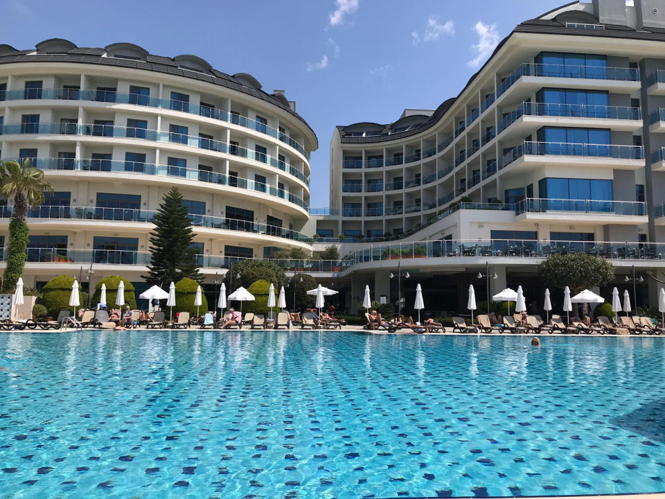 "Außenansicht" Commodore Elite Suites & Spa - Adults only (Evrenseki ...