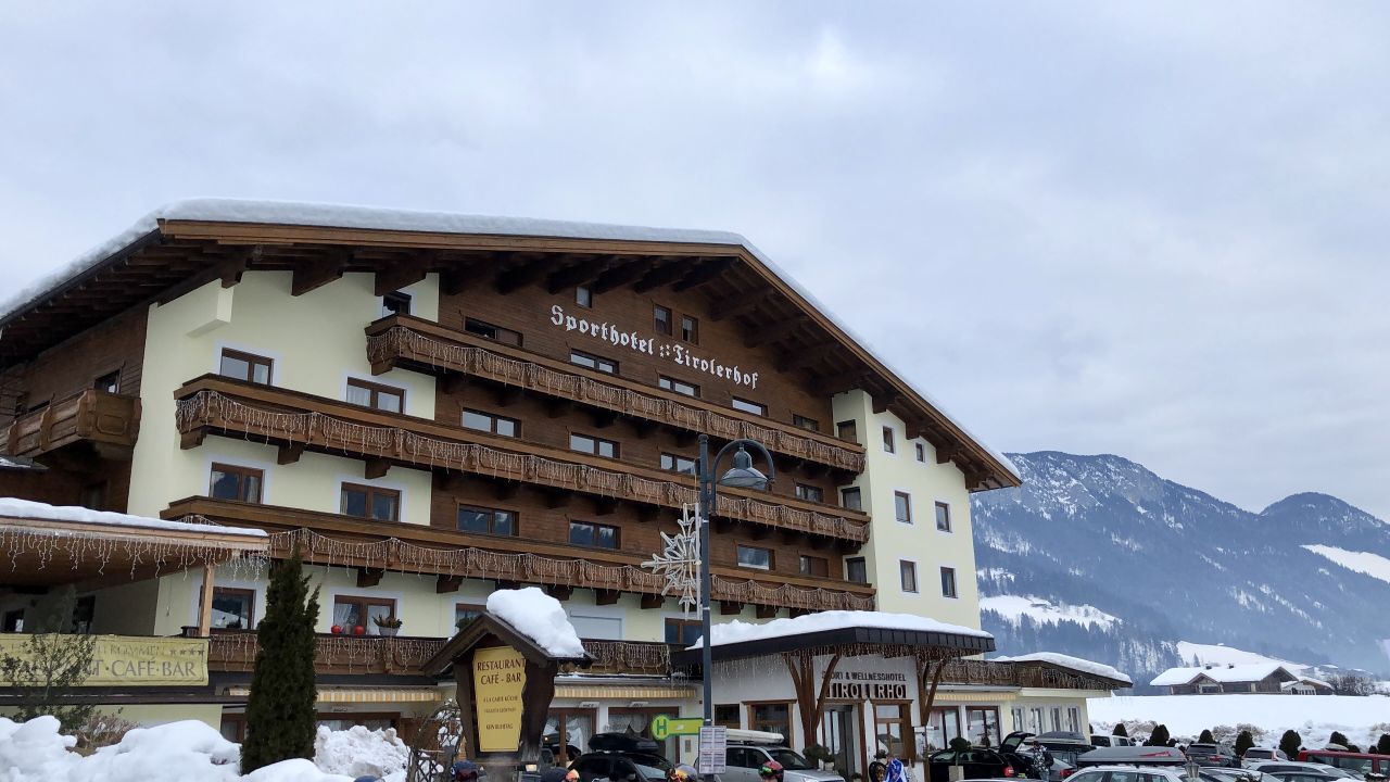 "Außenansicht" Sporthotel Tirolerhof (Itter) • HolidayCheck (Tirol ...