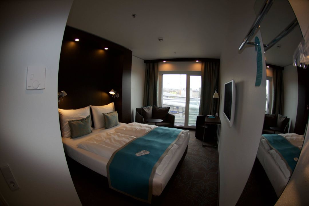 "Das Zimmer" Motel One Wien Hauptbahnhof (Wien) • HolidayCheck (Wien ...