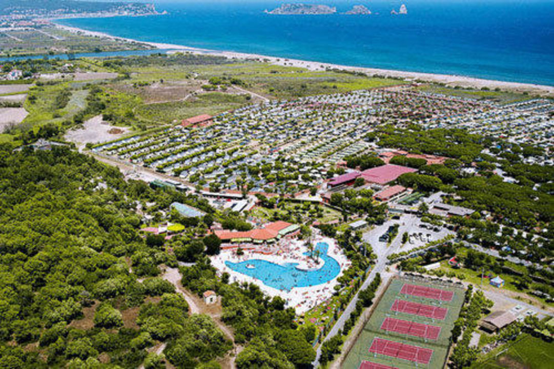 "Luftbild El Delfin Verde" Camping & Bungalows El Delfín Verde ...