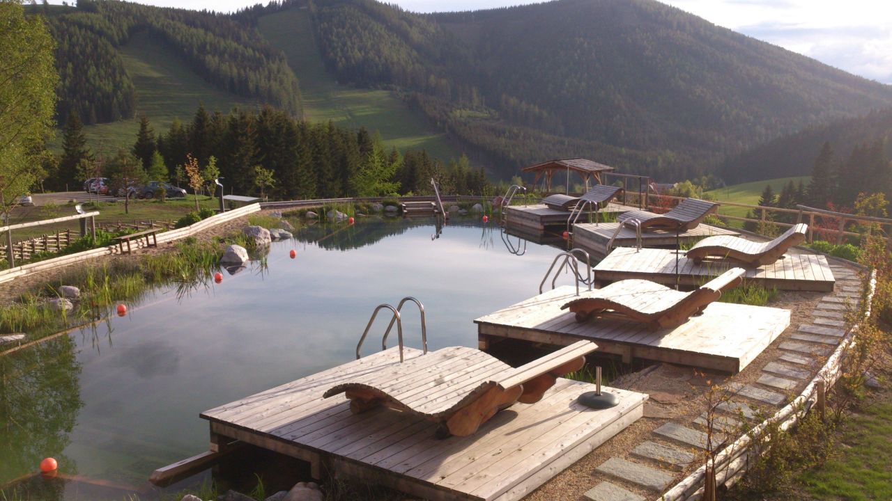 "Traumhaft schöner Schwimmteich" Almwellness Hotel Pierer (Fladnitz an ...