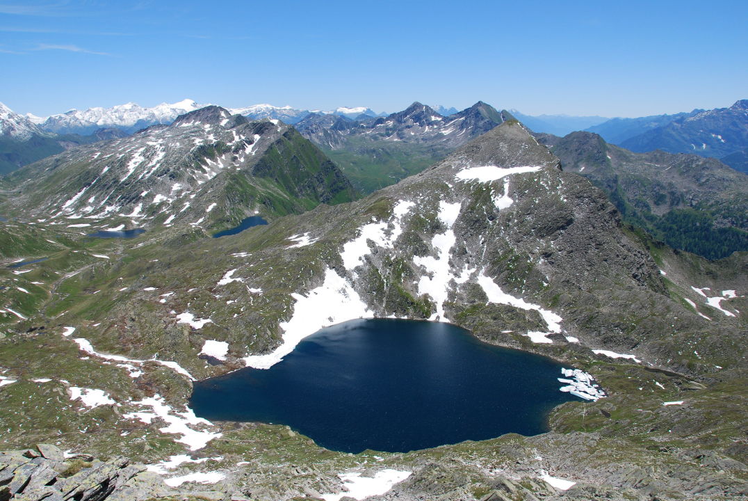 "Lago scuro" Hütte Capanna Cadagno (Quinto) • HolidayCheck (Kanton ...