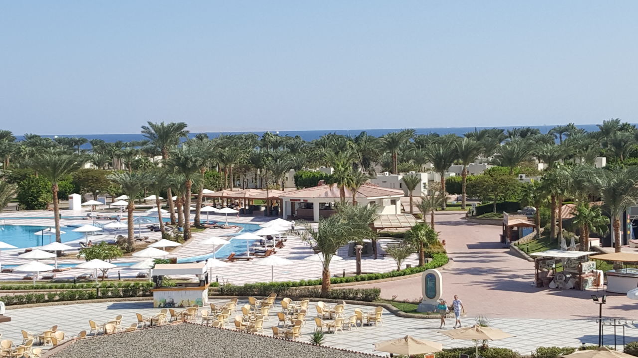 "Pool" Pharaoh Azur Resort (Hurghada) • HolidayCheck (Hurghada/Safaga ...