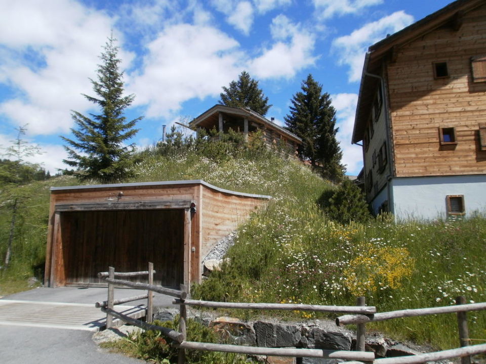"Tiefgarageneinfahrt, wichtig im Winter!" Maiensässhotel Guarda Val ...