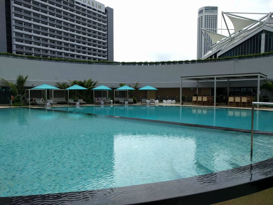"Schöner Pool" Pan Pacific Singapore (Singapur) • HolidayCheck (Central ...