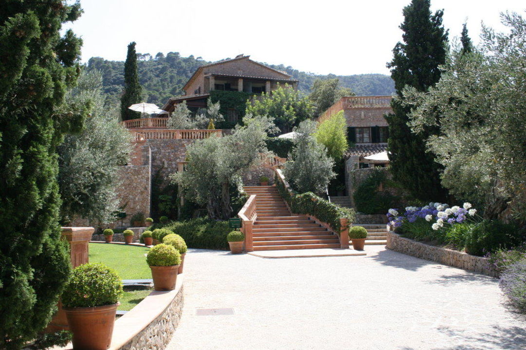 "Hotel Valldemossa Rural - Relais & Chateaux" Hotel Valldemossa ...