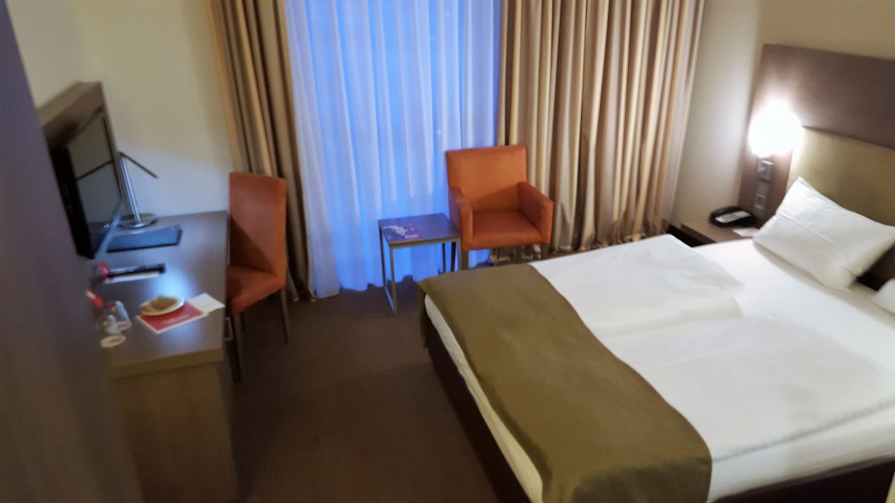 "Zimmer" IntercityHotel Berlin Hauptbahnhof (Berlin-Mitte ...