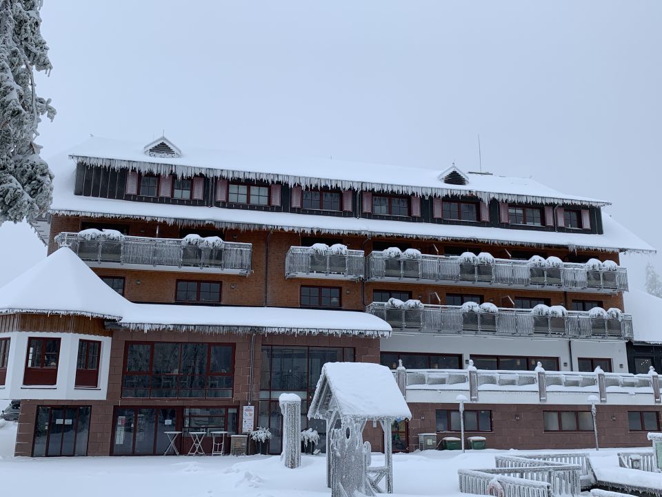 "Außenansicht" Berghotel Mummelsee (Seebach) • HolidayCheck (Baden ...