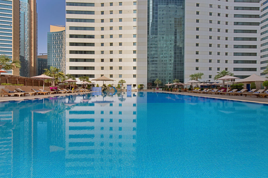 "Pool" Ezdan Hotel Doha (Doha) • HolidayCheck (Doha | Qatar)