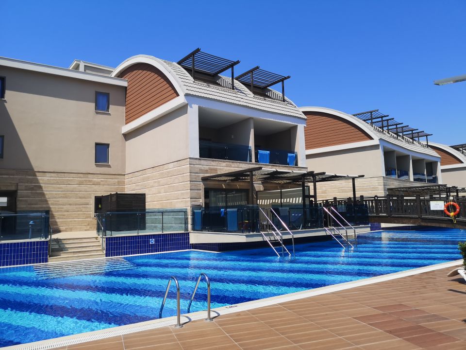 "Pool" TUI MAGIC LIFE Jacaranda (Side - Gündogdu) • HolidayCheck ...